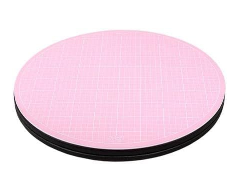 Sue Daley round rotating cutting board 10" – Morris Textiles